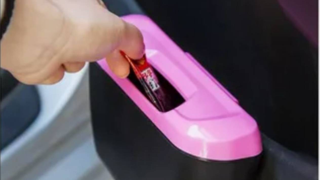 Мусорное ведерко в автомобиль.