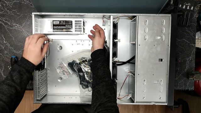 Продолжение распаковки — Корпус ExeGate Pro 4U650-010/4U4139L (EX293881RUS)