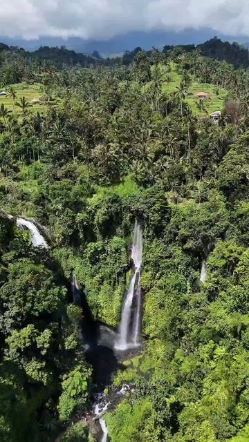 Водопады Фиджи, Бали