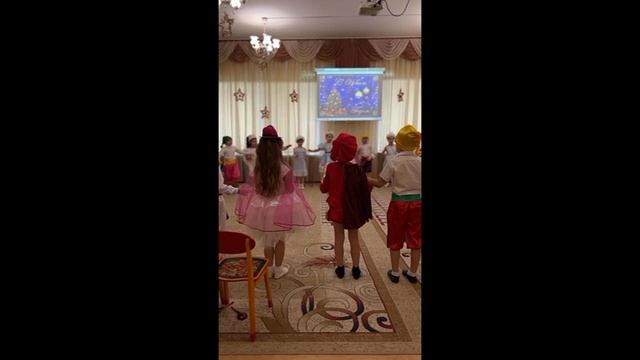 Новогодний утренник в детском саду