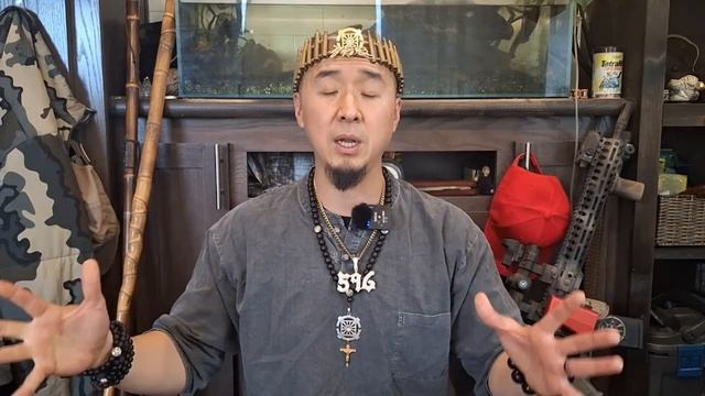 Уповайте на Господа: Он наша помощь и щит.