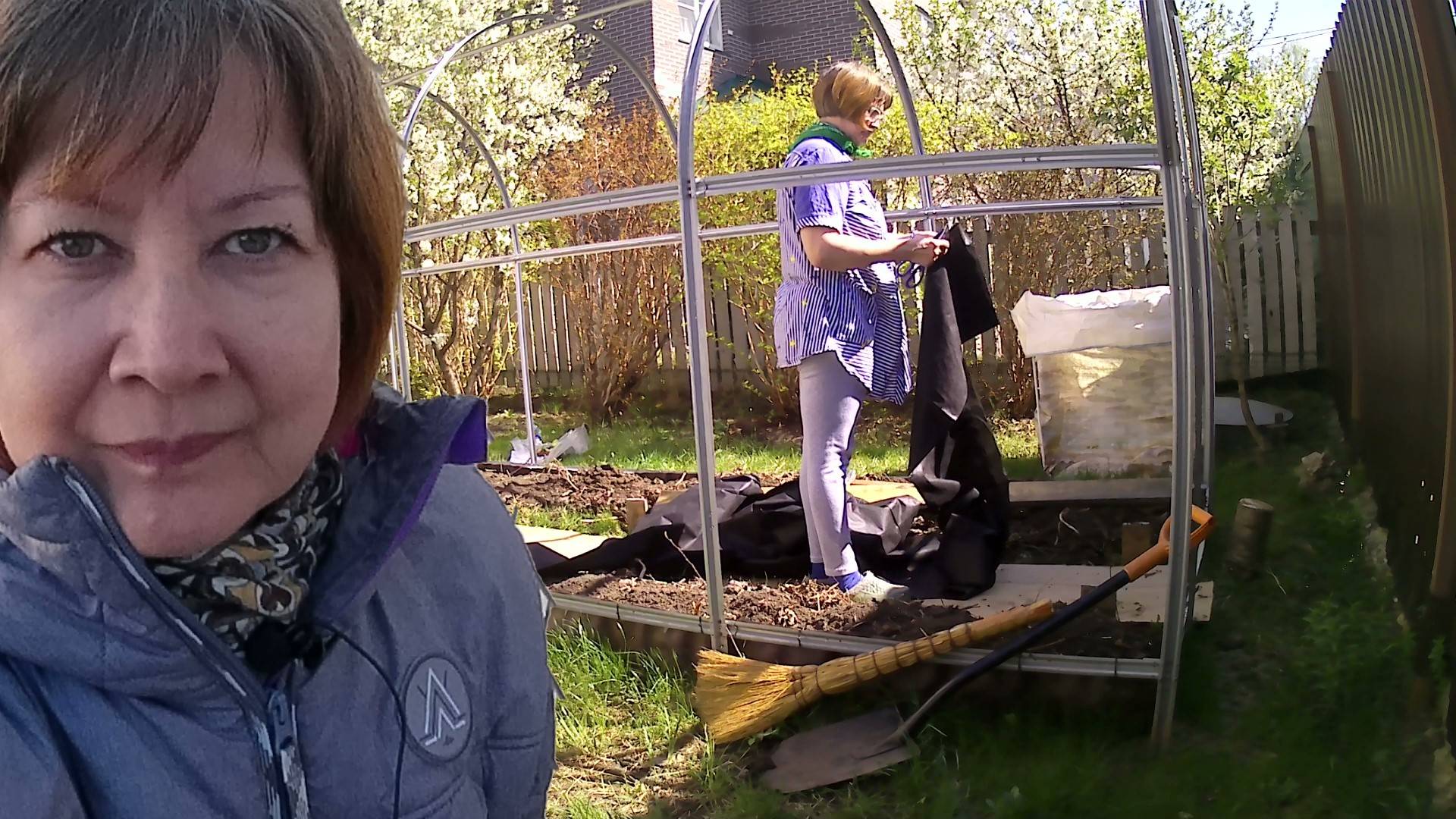 Грядки в тепличках готовы. Снегопады, заморозки. Весна ты где АУУУУ...!!! Загородная жизнь на 4 сутк