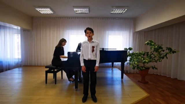 Касяник Иван.
Сл. и муз. Л. А. Старченко,муз. обработка  И. Г. Смирновой
"Памяти павших".