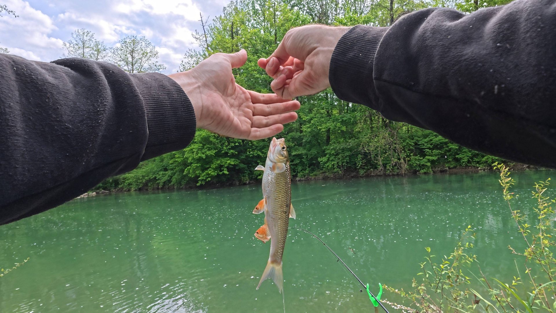 Рыбалка, которая пошла НЕ ПО ПЛАНУ…Рыба сорвалась в последний момент…