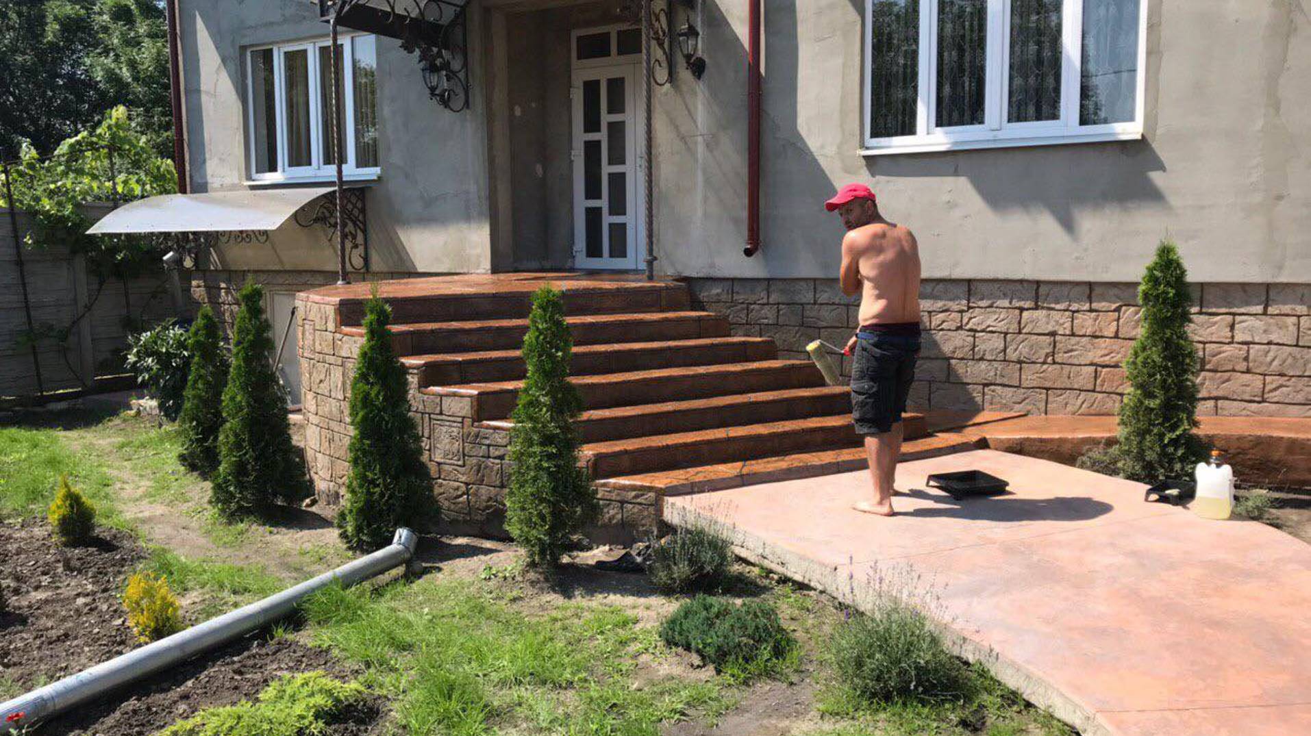 оформление  цоколя.ступеньки  вход  в  дом  мастер Александр Макеенко