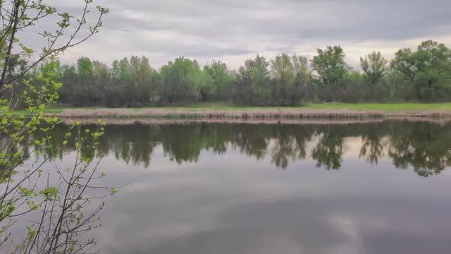 Отдыхаем,ловим рыбку . 26 апреля 2025 .