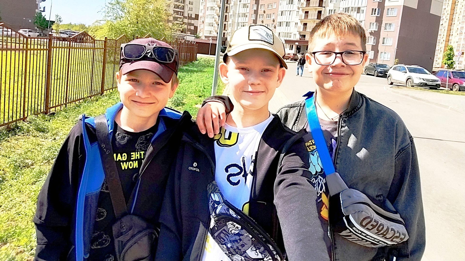 ,,Детство,, Клип песни автор:100 игрушек