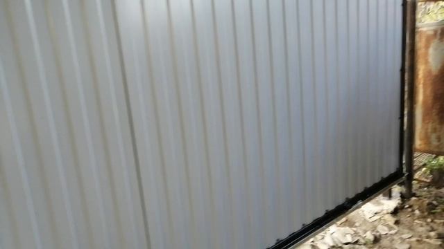 Откатные ворота с коваными элементами. Готовый результат.