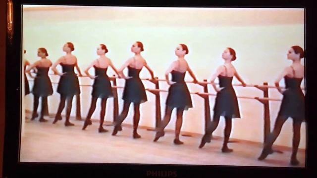 НАРОДНО-СЦЕНИЧЕСКИЙ ТАНЕЦ-УПРАЖНЕНИЯ У ПАЛКИ-ШКОЛА СТУДИЯ КАЗАНЬ