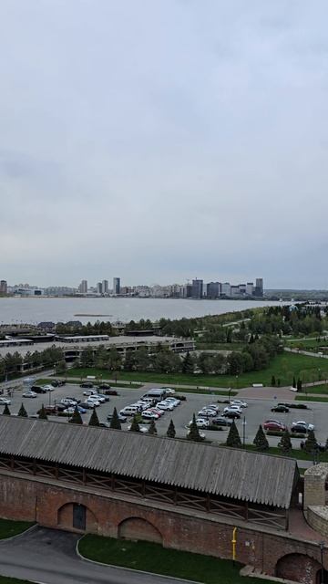 Кремлевский вал Казань