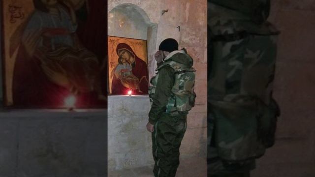 Стоял пред иконой рыдал командир (2)