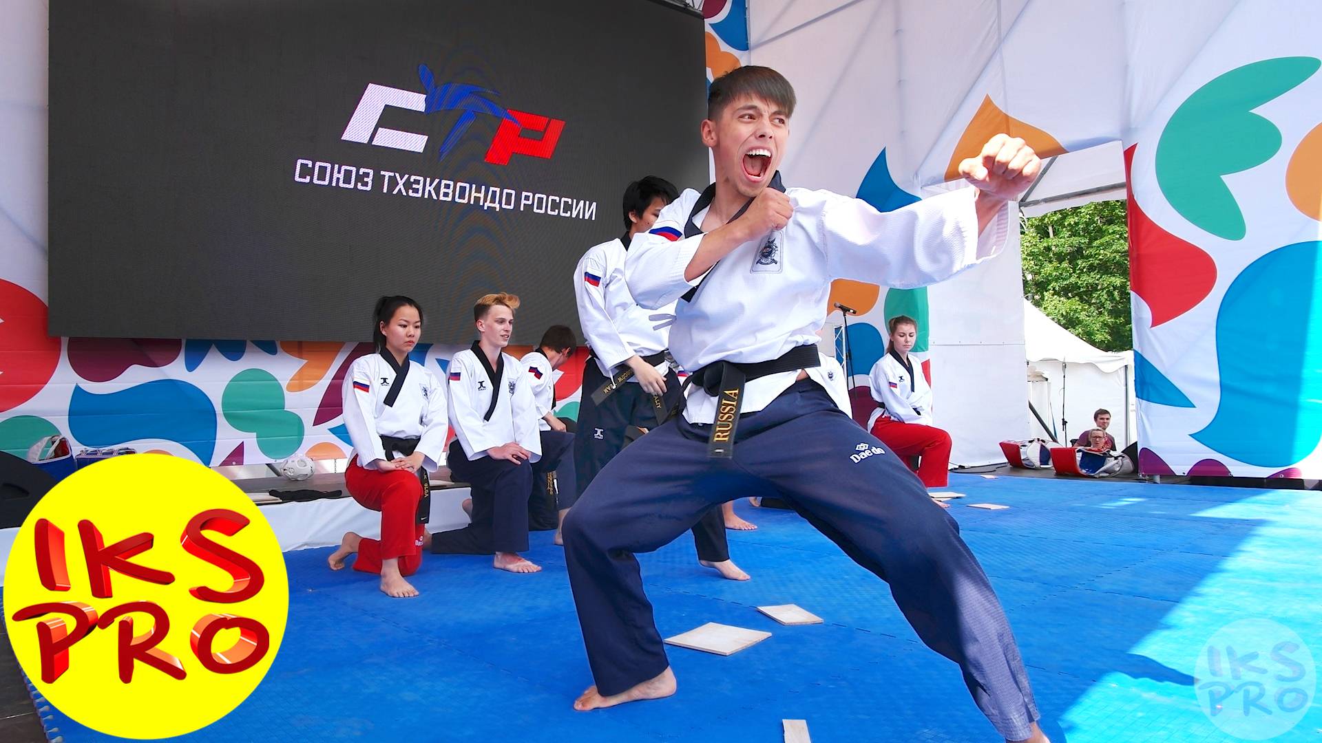 Показательная команда  “Союза Тхэквондо России”
Всероссийский Олимпийский День, 1.07.2018, Сокольни