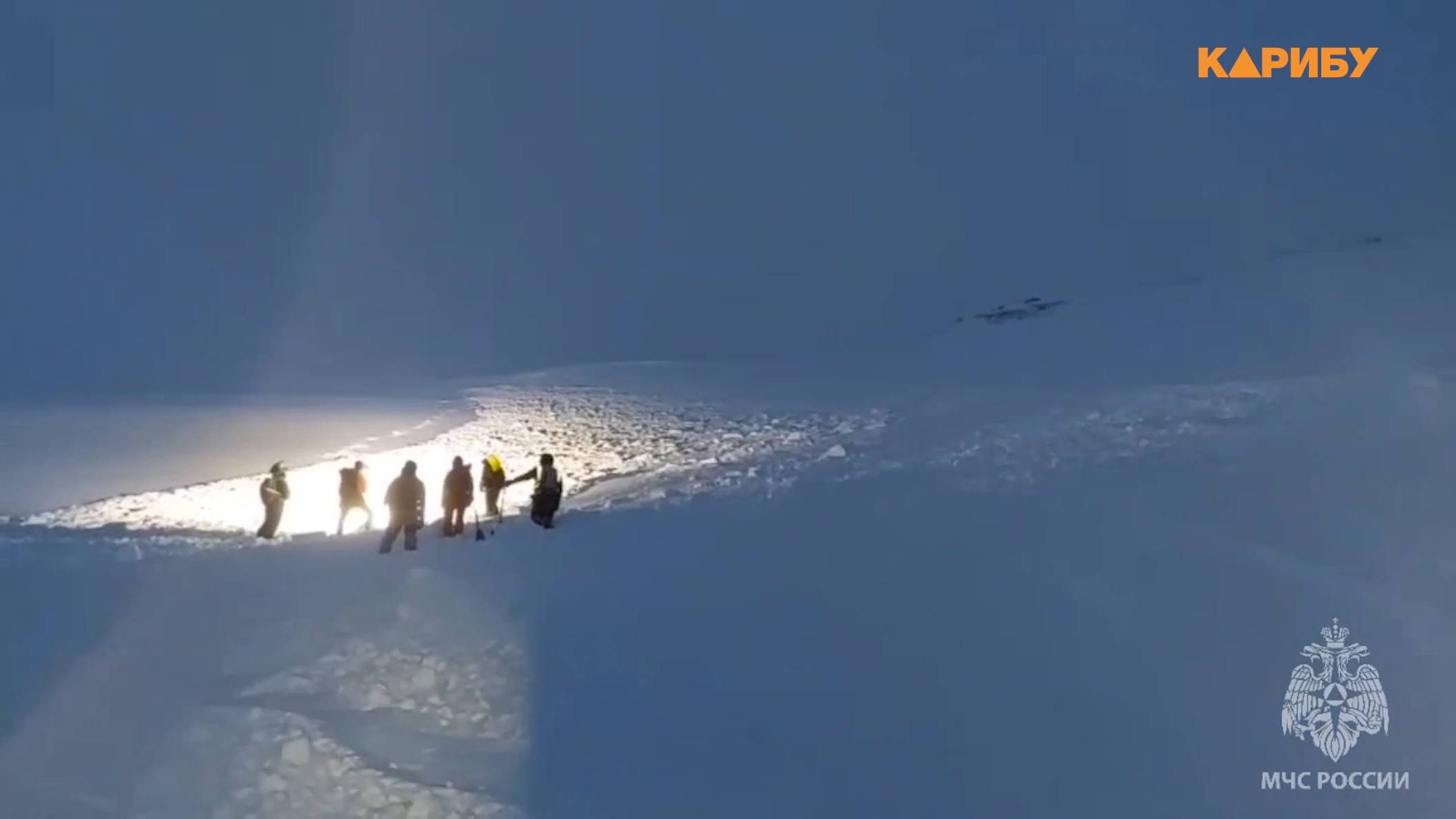 Сноубордистка погибла под снежной лавиной