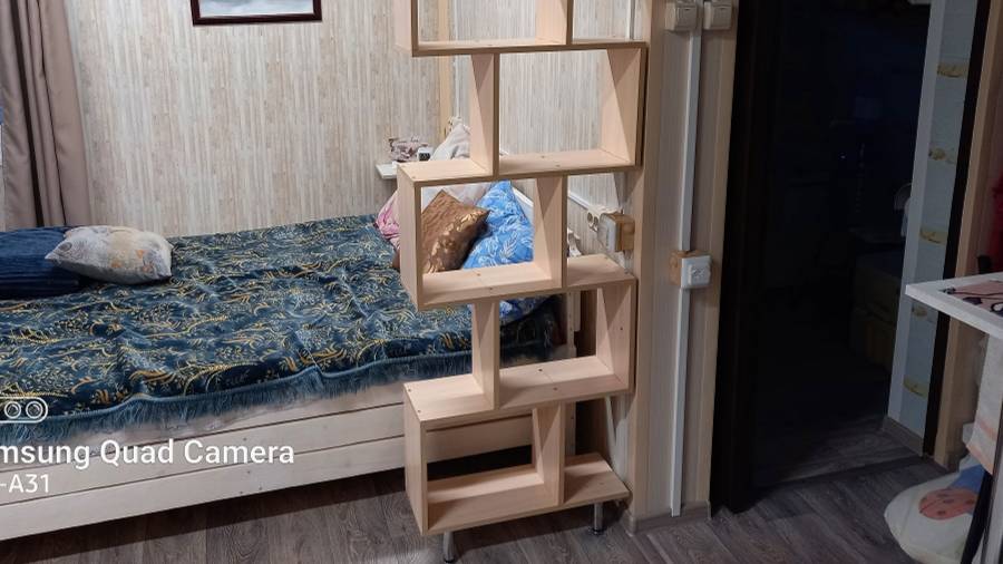 Стеллаж из мебельных щитов своими руками. Быстро и бюджетно.