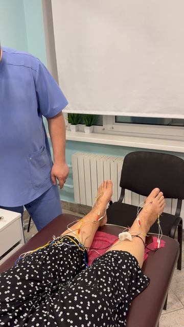 5-й сеанс точечного массажа и электроакупунктуры. Лечим гипостезию при полинейропатии,