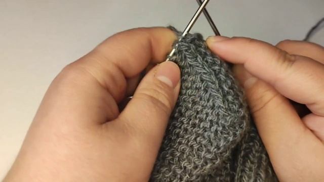 Носок с высоким поголенком (голенищем). Набор петель для вязания стопы