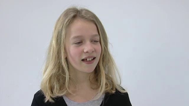 Family and Friends 3 2nd  Skills8