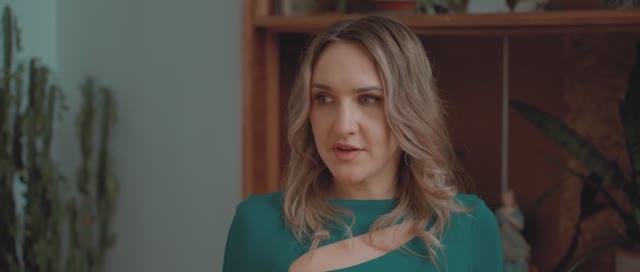 К/ф "Женский круг"  
Реж. Яна Волкова