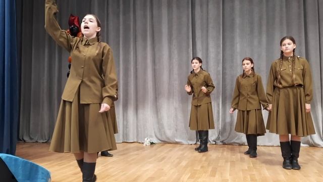 композиция "Мечты 45го года" школьный театр "Крылья"