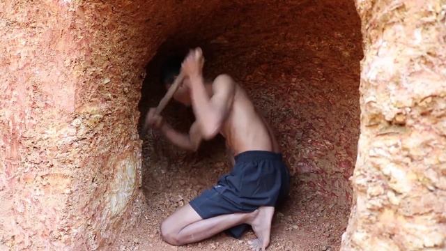 Строительство бассейна с водной горкой вокруг секретной подземной деревни