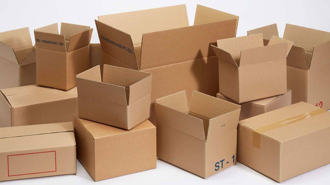 Участок изготовления коробок из гофрокартона в тестовом режиме.