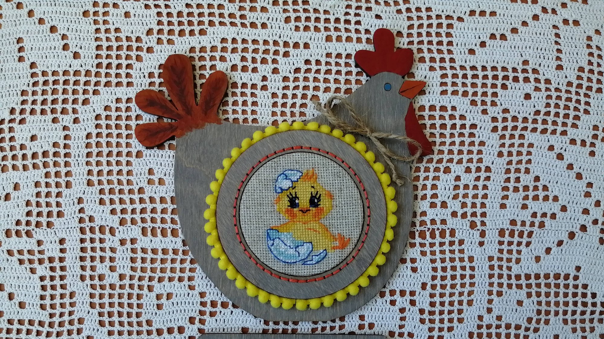 Пасхальная курочка с цыпленком: от идеи до оформления