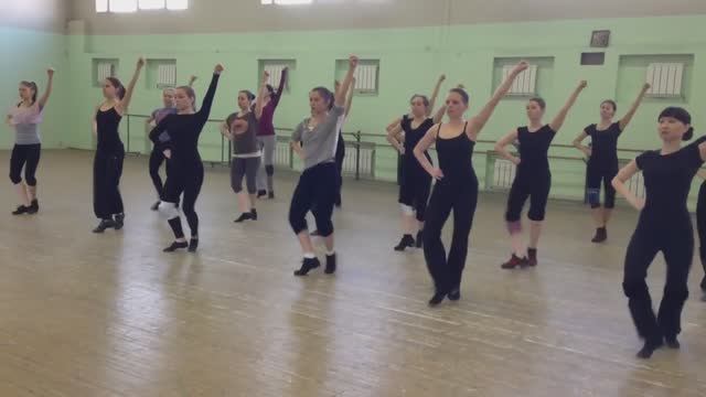 АВАРСКИЙ ТАНЕЦ-КОВЫРЯЛКИ-УЧИМ