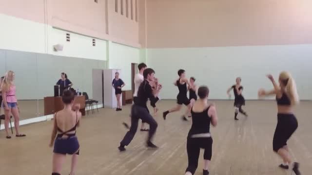 АВАРСКИЙ ТАНЕЦ-РЕПЕТИЦИЯ ВПЕРВЫЕ ПОД МУЗЫКУ🤣😎