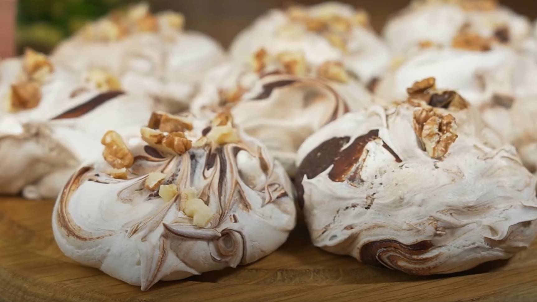 Киевское печенье на Белках! Воздушное лакомство с орехово-шоколадным акцентом.