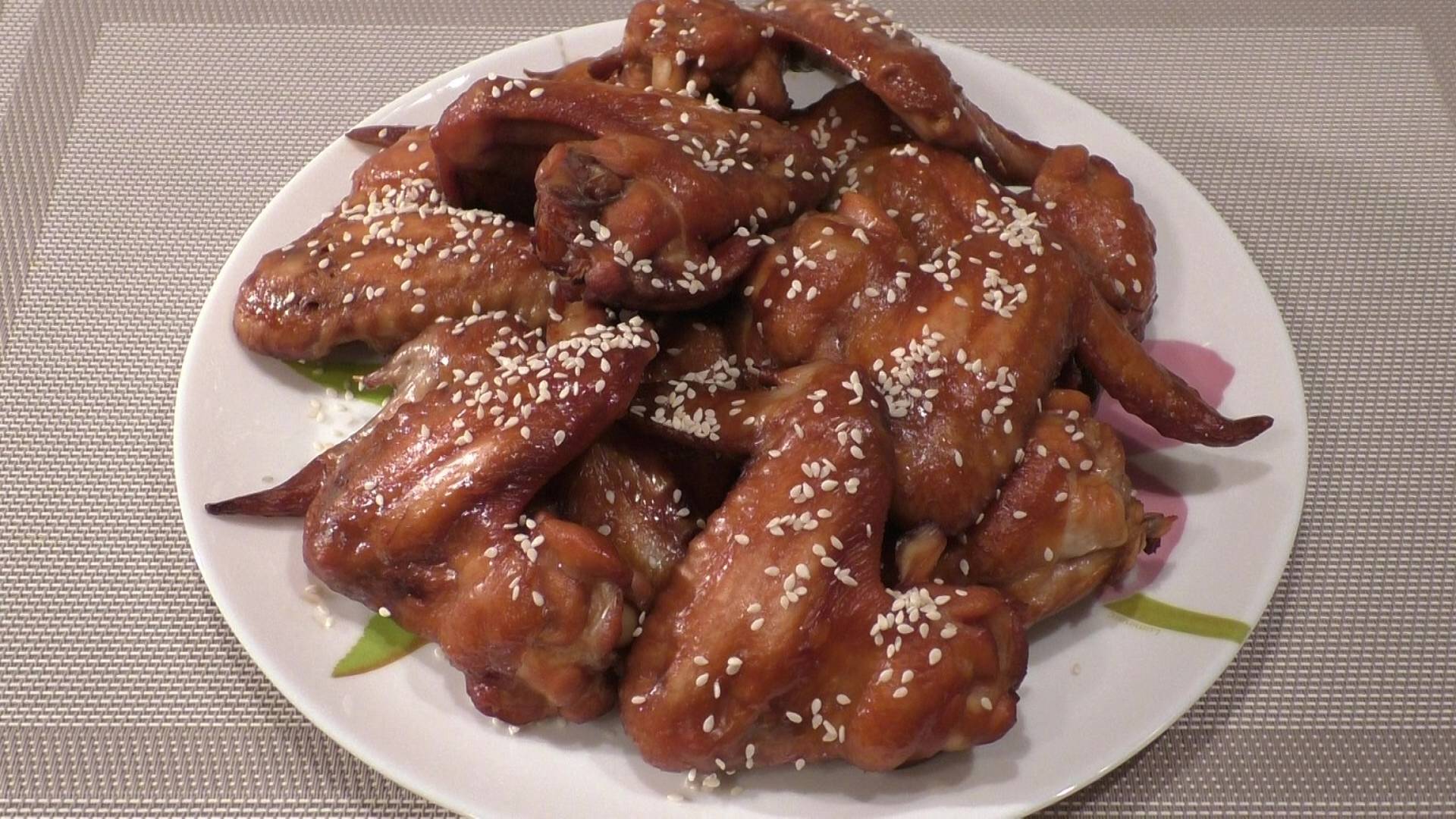 Самый простой рецепт куриных крылышек. Для тех, кто не любит долго заморачиваться на кухне.