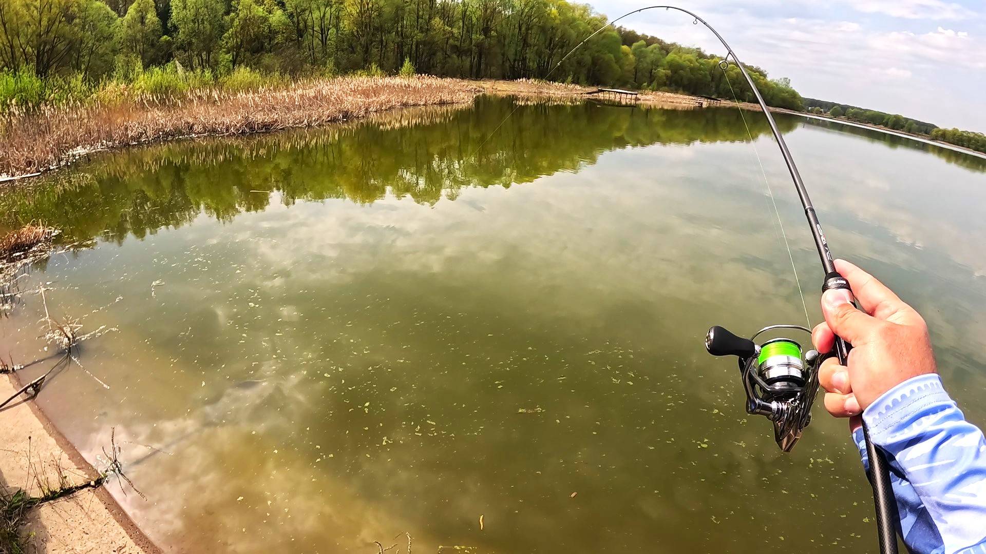 Микроджиг ЛОВИТ всегда и везде Рыбалка на спиннинг.mp4