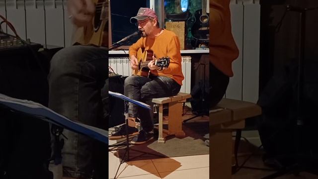 Кахон Гром про SP Cajons, тапа винты. Подзвучка микрофон на переднем фазике.