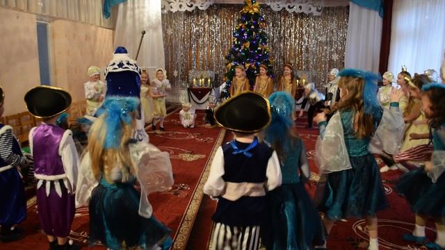 7 утренник  Новый год  доу№390