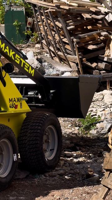 СТРОЙКА РЕМОНТ С ПОГРУЗЧИКОМ МАКСТЕМ MAKSTEM ВОЗИМ БЕТОН КАМНИ УБОРКА СТРОИТЕЛЬНОГО МУСОРА ❯ МОЛОТ