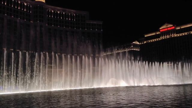 Поющие фонтаны в Лас-Вегасе