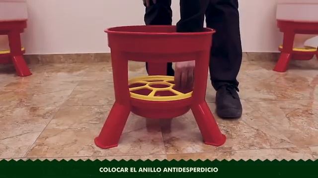 Большие бункерные кормушки Imperial для кур, уток, гусей