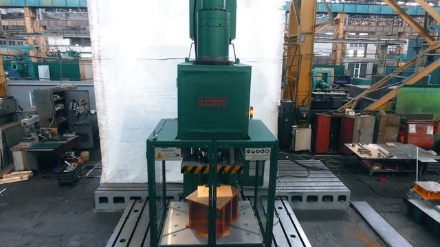 Пресс с гидроподушкой ПА3232Ф1