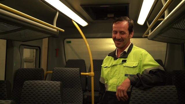 Наши люди. Водитель автобуса Ильдар Ахметов.