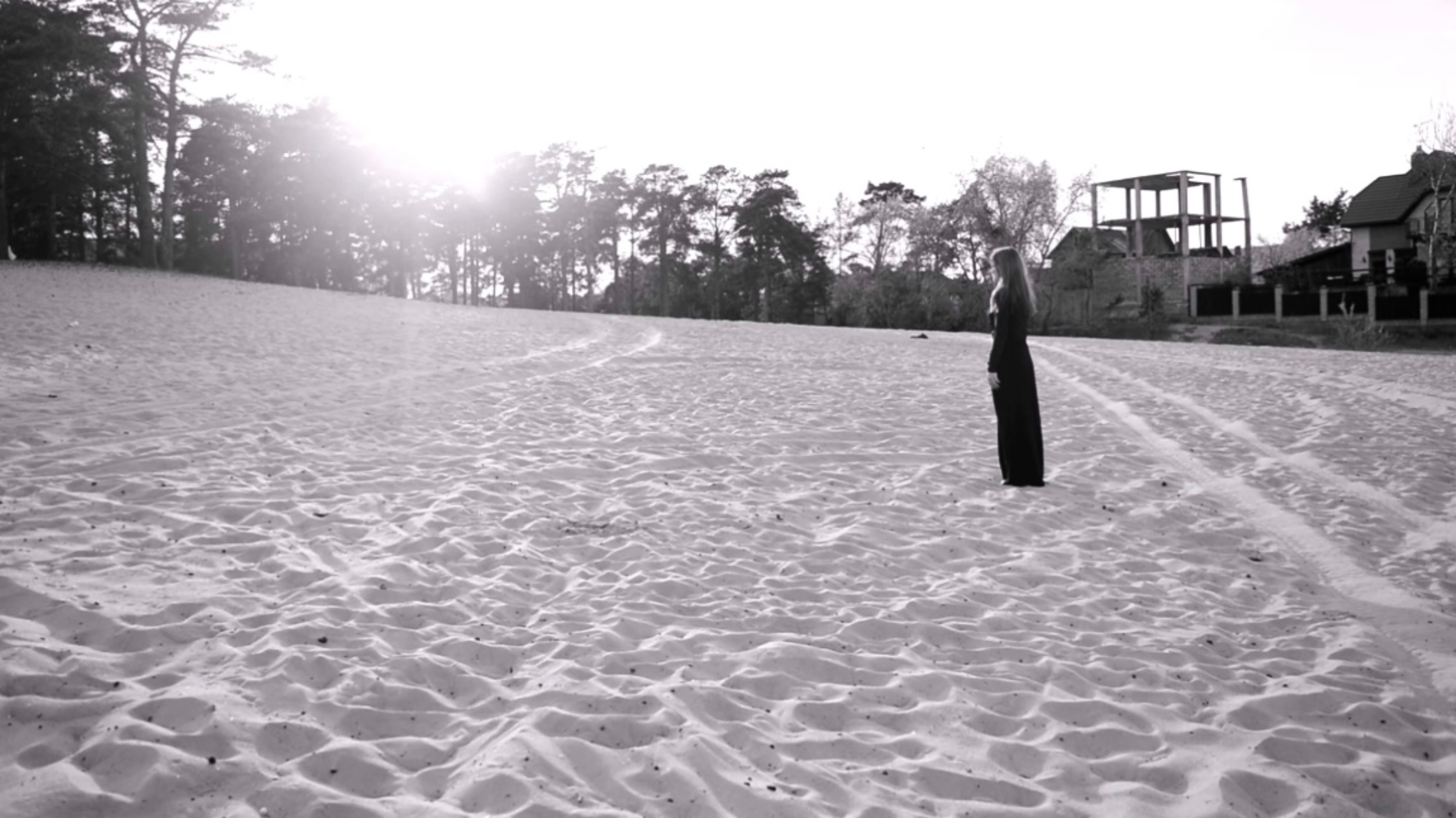 Музыкальный клип на песню «Зеркала» - Слот