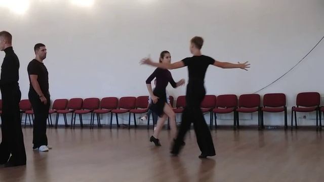 Юрий Мельник - Арина Сазонова