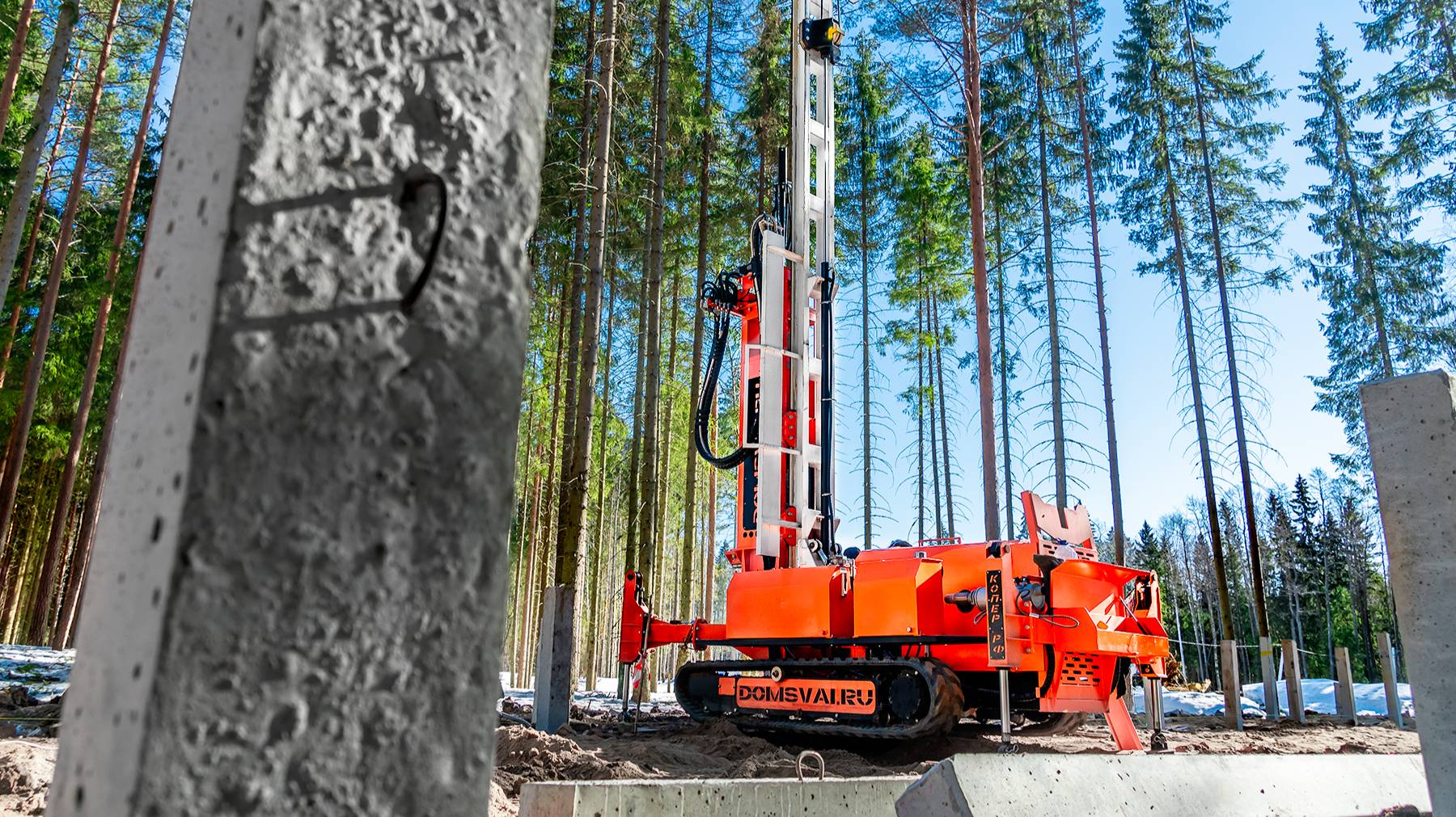 Забиваем ЖБ сваи с помощью НОВЕЙШЕЙ техники | РУССКАЯ СВАЯ