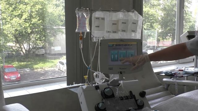 005. Проведение процедуры донорского тромбоцитафереза на аппарате Trima Accel. 2020.06.17. 1080p.