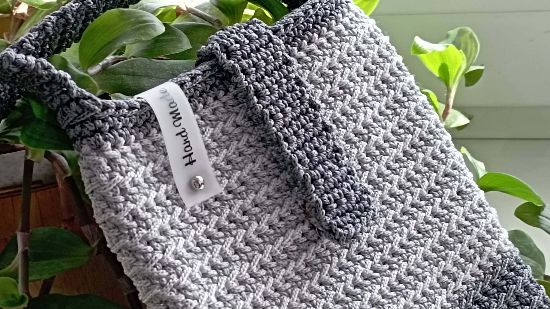 Маленькая сумочка крючком . Подробный мк .