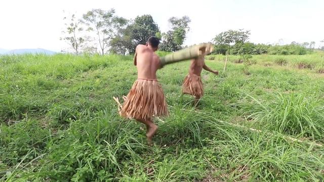 Строительство подземного бассейна Водная горка Крокодил вокруг секретного подземного дома