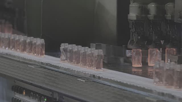 Технология производства стеклянной тары от компании HORN® Glass Industries AG (Германия)