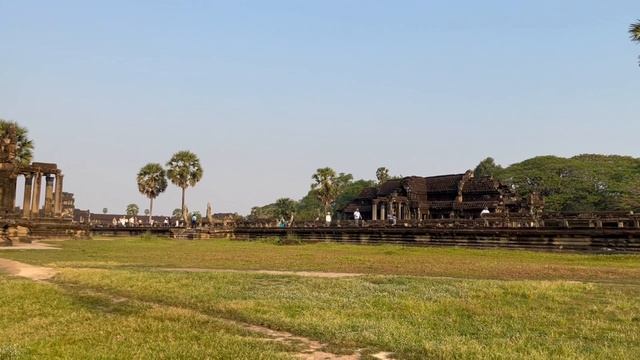 Ангкор-Ват в Камбодже крупнейший религиозный памятник в мире