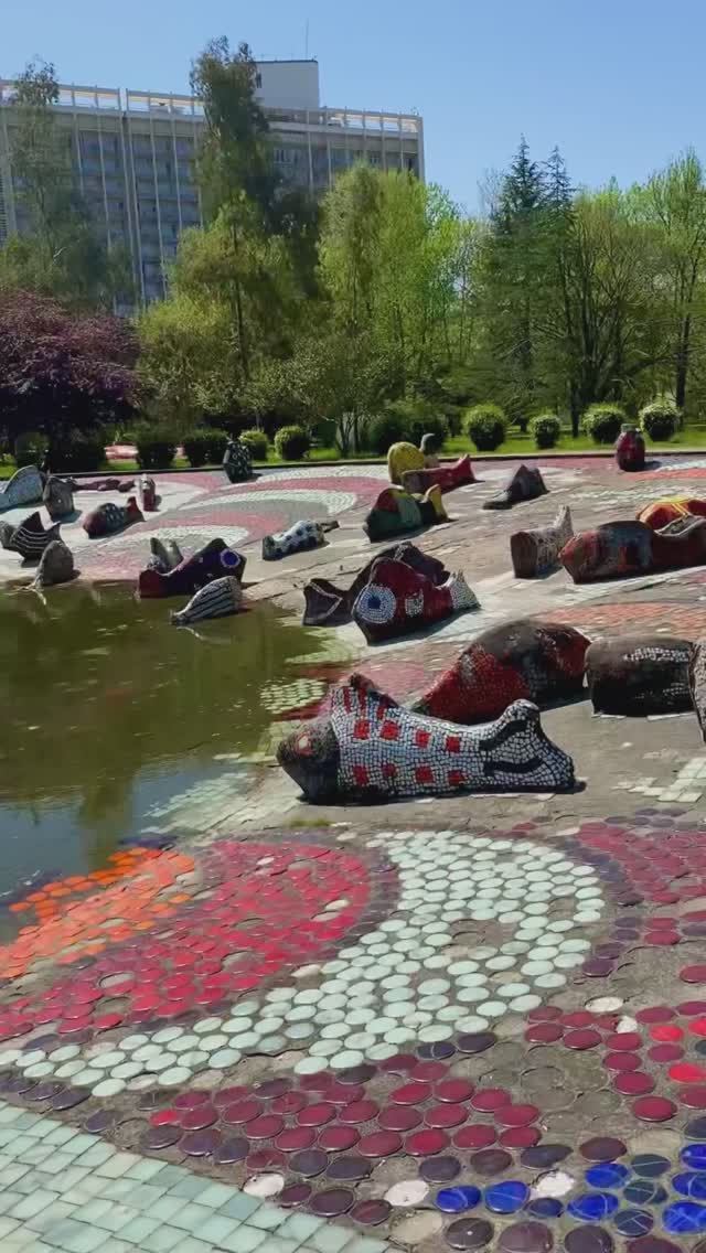 Едем в Адлеркурорт💦а потом Мамайка Сочи🫶 Апрель 24 год 
Купаемся в бассейне с морской водой 
Жара