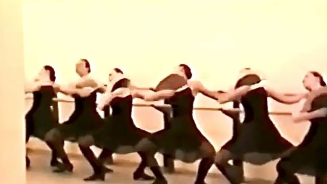 Народно-сценический танец-ПЛИЕ