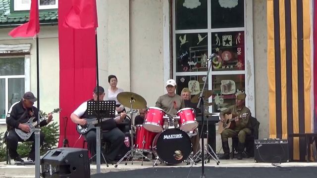 Вальс.   Инструментальная группа  "Хорошее настроение."   Ефремовского ДК.