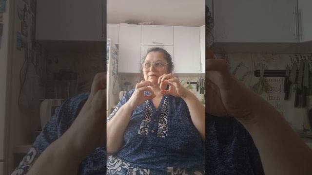 Здравствуйте! Я не только вяжу на заказ, но и присматриваю за своим ребёнком, которому уже 7 лет.